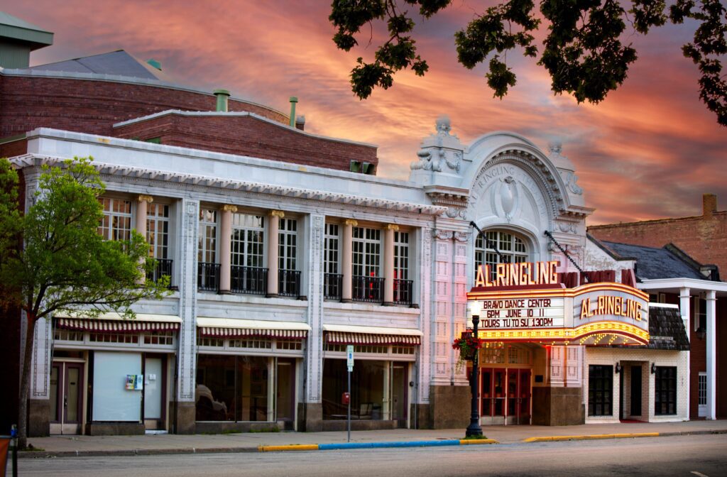 Al. Ringling Theatre - Circle Wisconsin